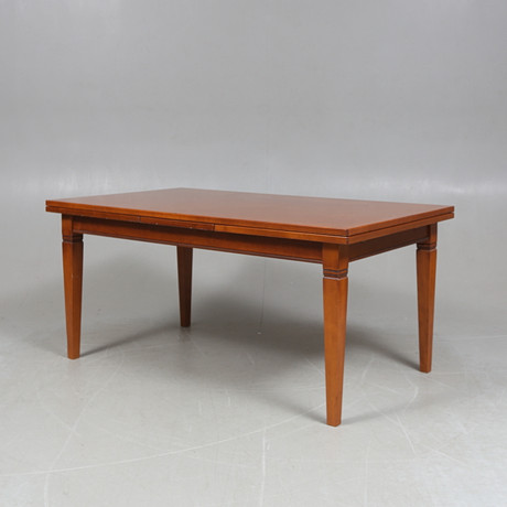DINING TABLE, Selva. Furniture - Tables - Auctionet