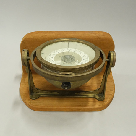 KOMPASS, LYTH STOCKHOLM, NUMMER 17842. Samlarföremål - Teknika ...