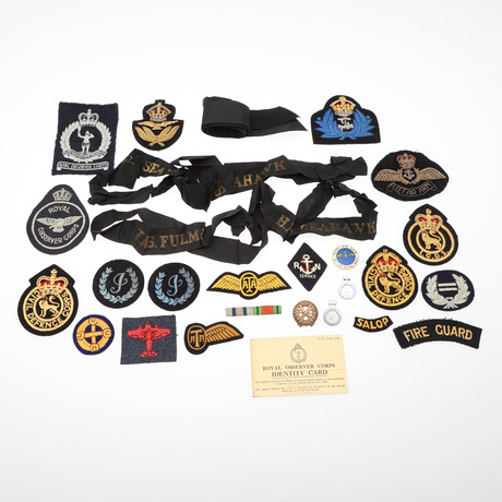 A COLLECTION OF FLEET AIR ARM, ROYAL OBSERVER CORPS AND OTHER BADGES ...
