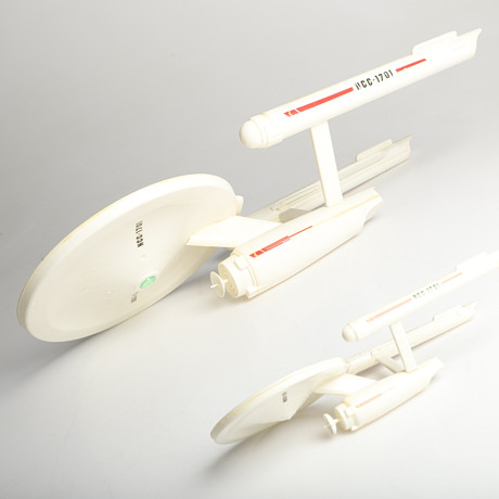 MODELLSKEPP, 2 stycken, plast, "Star Trek", 1970-80-tal. Leksaker ...