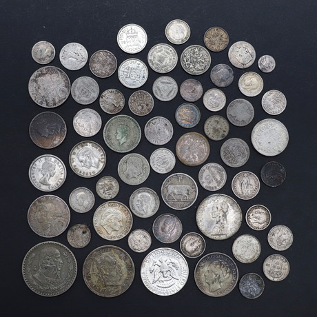 A MIXED COLLECTION OF WORLD SILVER COINS TO INCLUDE UK, MEXICO, INDIA ...