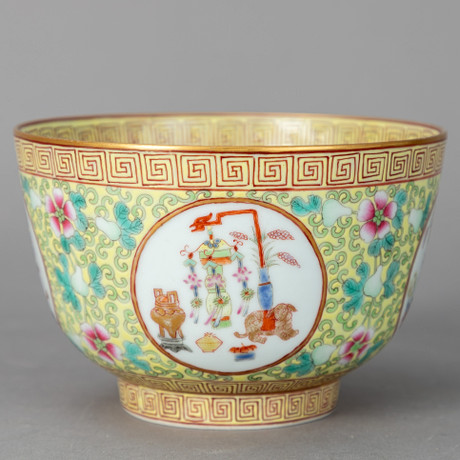 Kumme, famille jaune, Tongzhi mark, 20th century Jh. Asiatica - Auctionet