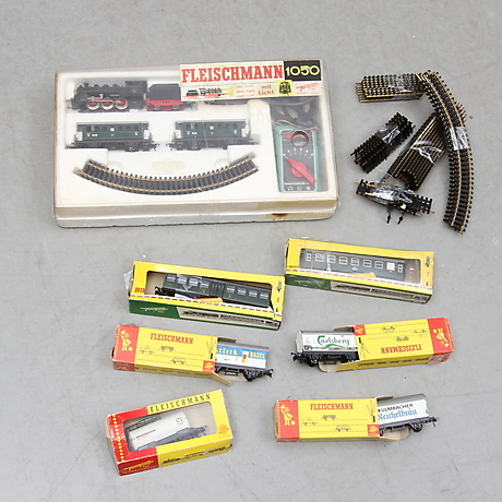 MODEL TRAIN, FLEISCHMANN, Train set 1050 with steam locomotive, 8 ...