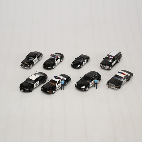 POLISBILAR, amerikanska, 1940- 2000-talet, nyproduktion, 8st, skala 1/ ...