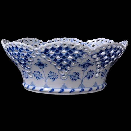 BOWL, porcelain, "Musselmalet" full blond, Royal Copenhagen, Denmark ...