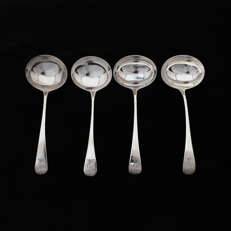 ETT PAR GEORGE III, SILVER, GAMLA ENGELSKA MÖNSTERSÅSSLEVAR. Silver ...