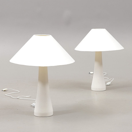 BORDSLAMPOR, ett par, "Linea" trä. 1980-tal. Belysning & Lampor ...