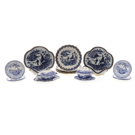 A PAIR OF CAUGHLEY FISHERMEN PATTERN BLUE AND WHITE SHELL SHAPE DESSERT ...