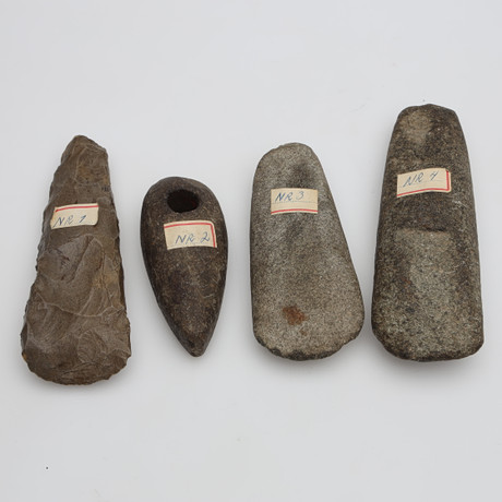 STENÅLDERSVERKTYG 4 delar. Övrigt - Övrigt - Auctionet