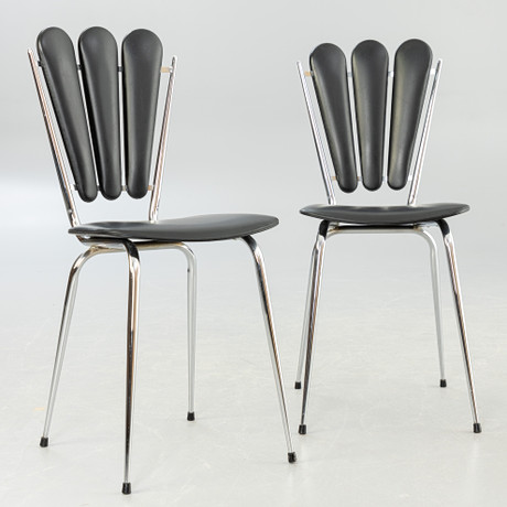 Tubmenager. Par stolar, krom & svart vinyl. 1950/60-talet. Möbler ...