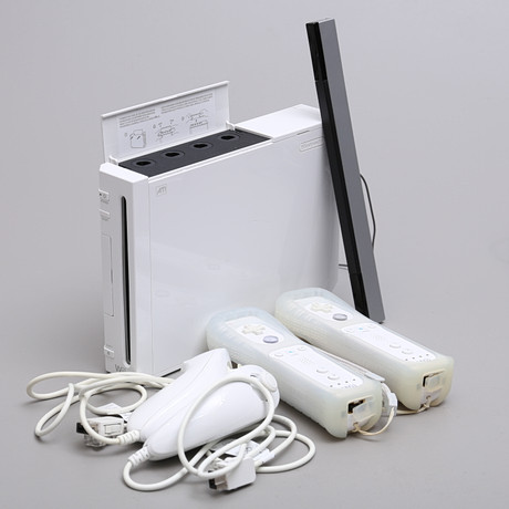 Wii 2 Console With Controllers