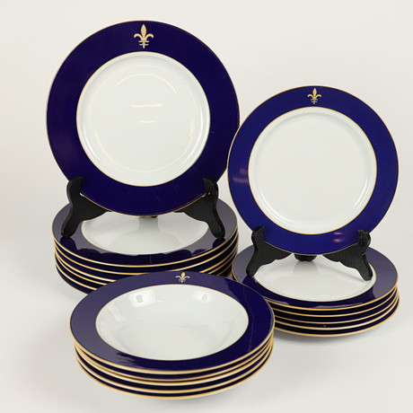 MATSERVIS, 18 delar, "Fransk Lilja", Duka. Keramik & Porslin - Serviser ...