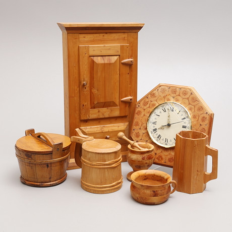 HANDICRAFTS, wooden objects, 7 items, including wall cabinets, wall ...
