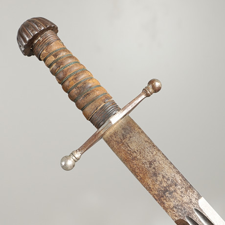 A 19TH CENTURY SCOTTISH BROADSWORD. Weapons & Militaria - Edged weapons ...