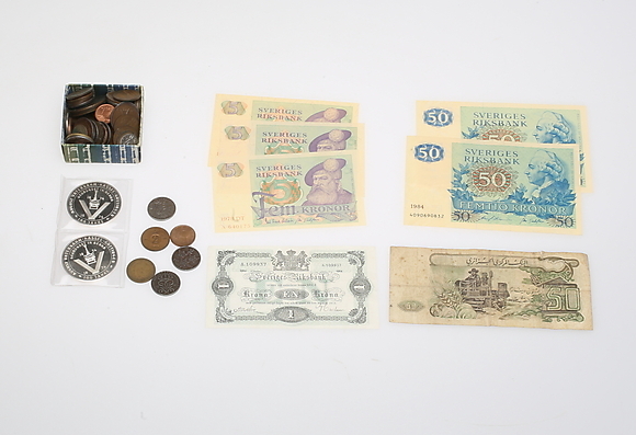 COINS and banknote collection. Coins, Medals & Stamps - Coins - Auctionet