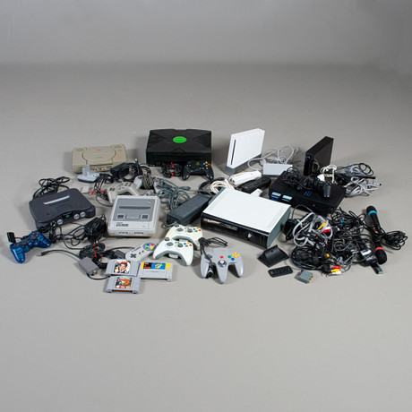 PARTI TV-SPELS KONSOLER. Övrigt - Modern Teknik & Elektronik - Auctionet