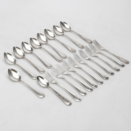 A set of 19 pieces silver cutlery, model “Swedish round”, 20th century ...