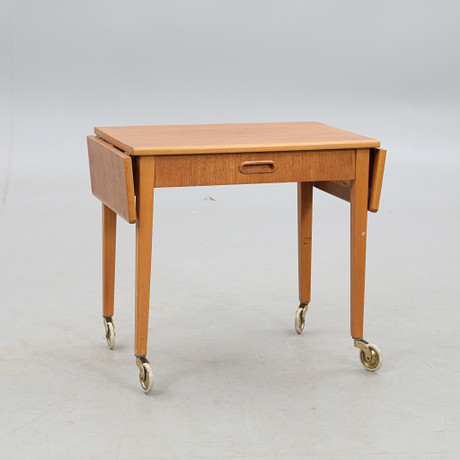 FLAP TABLE, on wheels, teak, one box. Furniture - Tables - Auctionet