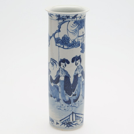 PENSELVAS / VAS, underglasyr i blått, dekor av figurscener, 1800-tal ...
