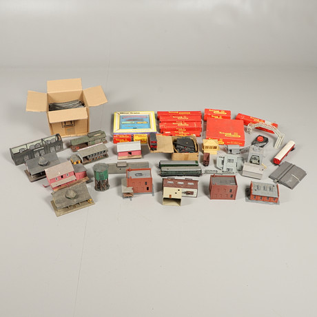 TRIANG BOXED & UNBOXED RAILWAY ITEMS INCLUDING LOCOMOTIVES. Toys - Toys ...