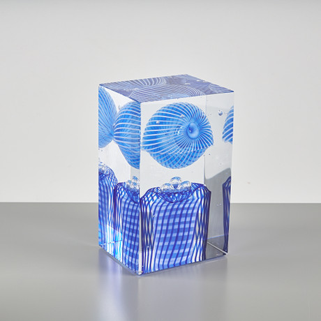 OIVA TOIKKA. LARGE GLASS CUBE, signed Oiva Toikka, Nuutajärvi, late ...