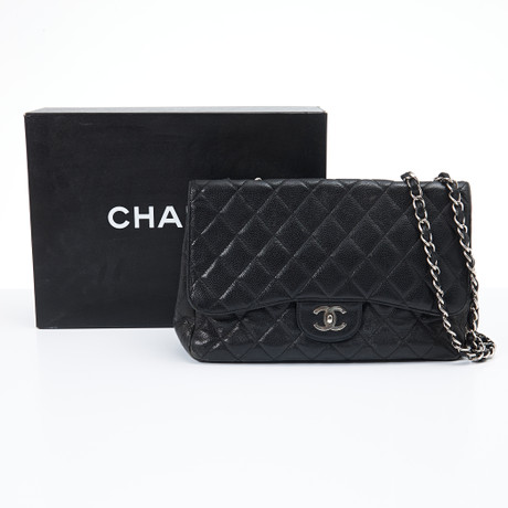 CHANEL, "Single Jumbo Flap bag", axelbandsväska, svart mjukt ...