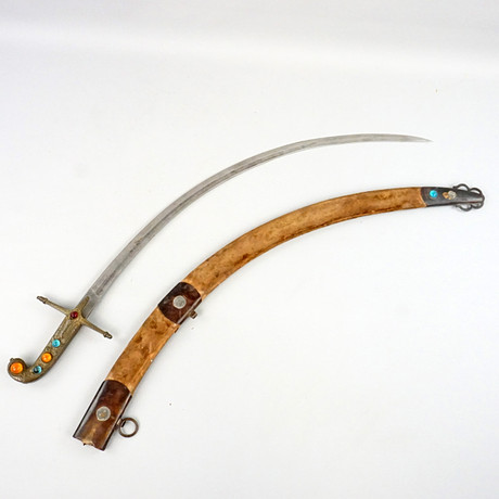 SABLE, oriental, with tub. Weapons & Militaria - Edged weapons - Auctionet