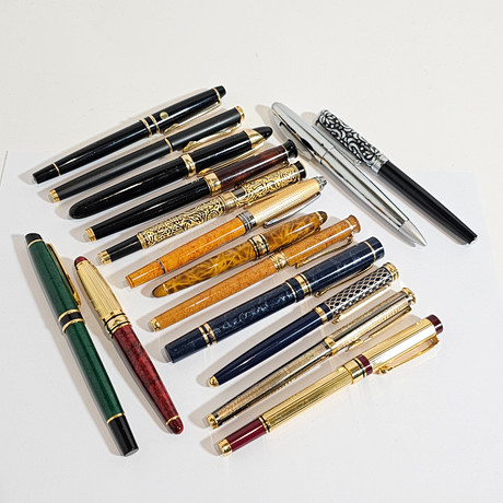 COLLECTION OF 16 GERMAN FOUNTAIN PENS. “GENIUS IRDIUM, GERMANY”. Art ...