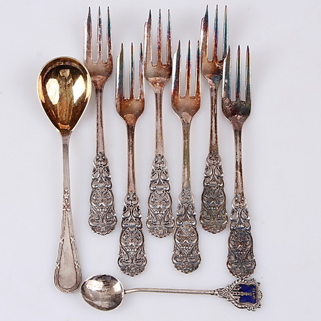 PICKING FORKS, and spoons, 8 pieces, Silver. Silver & Metals - Silver ...