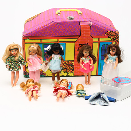 MATTEL INC, 4 st "Tutti", en "Carla", "Buffy and Mrs. Beasley doll ...