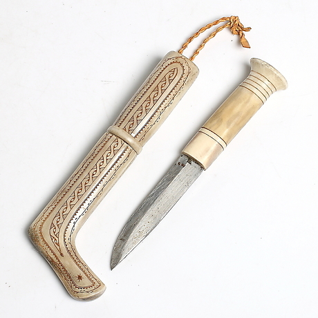 SVEN-ERIK LAMPINEN. Full horn knife, Sami work. 1900s. Signed. Weapons ...