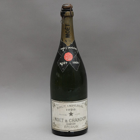 CHAMPAGNE BOTTLE/PROMOTIONAL BOTTLE, Moët & Chandon. Glass - Other ...
