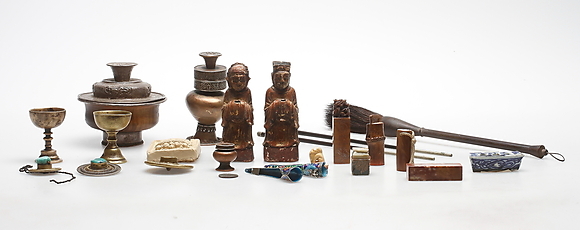 EAST INDIAN OBJECTS, 24 pieces. Asiatica - Auctionet