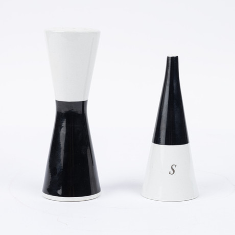 STIG LINDBERG. A sugar strainer and salt pan “Colorado” Gustavsberg ...