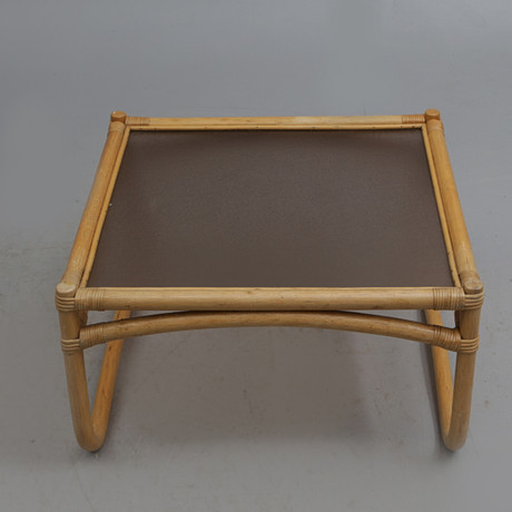SOFFBORD, glas/rotting. Möbler - Bord - Auctionet