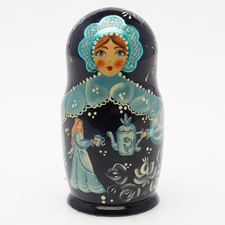 RYSK DOCKA BABUSHKA, 5 delar, signerad. Övrigt - Övrigt - Auctionet