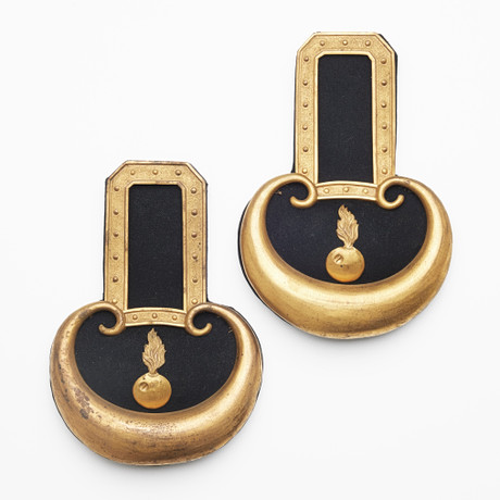 A pair of Swedish epaulettes for Sergeant at Karlskrona ...