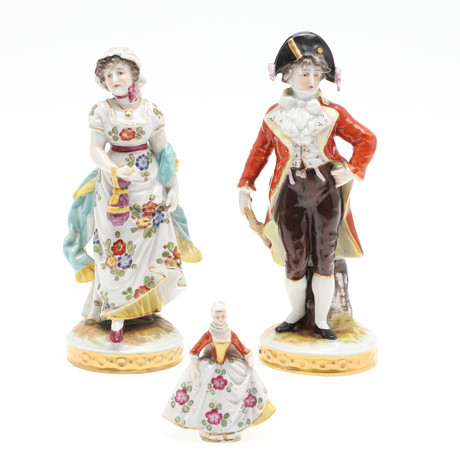 A PAIR OF VOLKSTEDT FIGURES, AND A GERMAN MINIATURE FIGURE. Ceramics ...