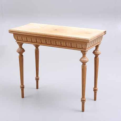 A Neo-Renaissance oak gaming table, late 19th century. Furniture ...