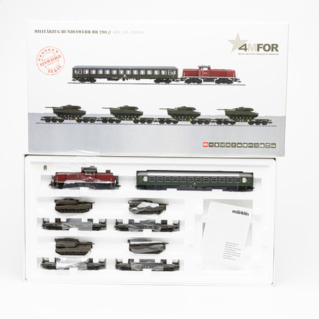MÄRKLIN 4MFOR 26290, militärtåg med diesellok 290, personvagn och 4 ...