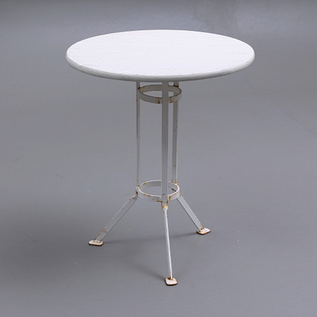 CAFÉBORD, runt, 1900-tal. Trädgård & Byggnadsvård - Trädgårdsmöbler ...