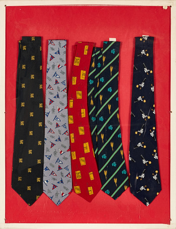 SLIPSAR, 12 st, lekfullt monterade i tre glasade (plexi) ramar ...