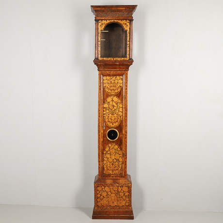 AN 18TH CENTURY MARQUETRY LONGCASE CLOCK CASE. Clocks & Watches ...