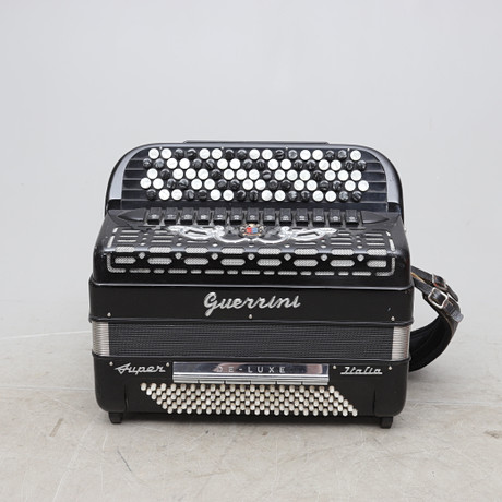 ACCORDION, Guerrini Super De-Luxe, Italy. Collectables - Musical instruments - Auctionet