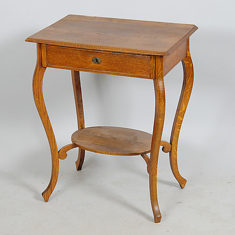 MESA DE COSER CON ESTANTE, roble, estilo rococó, década de 1900 ...