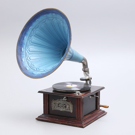 TRATTGRAMOPHONE, early 20th century. Miscellaneous - Technica & Nautica ...