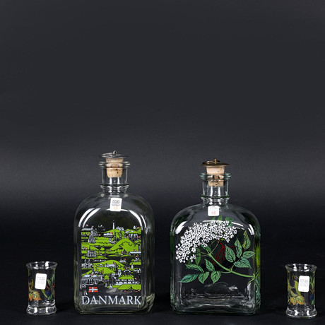 SNAPSFLASKOR OCH SNAPSGLAS, 4 delar, Holmegaard, Danmark. Glas ...