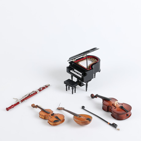A 5-piece miniature musical instrument, second half of the 20th century ...