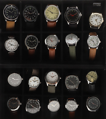 A COLLECTION OF TWENTY RECENT REPLICA MILITARY, NAVAL AND PILOT ...