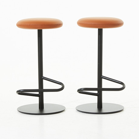 CHRIS MARTIN, barstolar "Odette", 1 par, för Massproductions, fot av ...